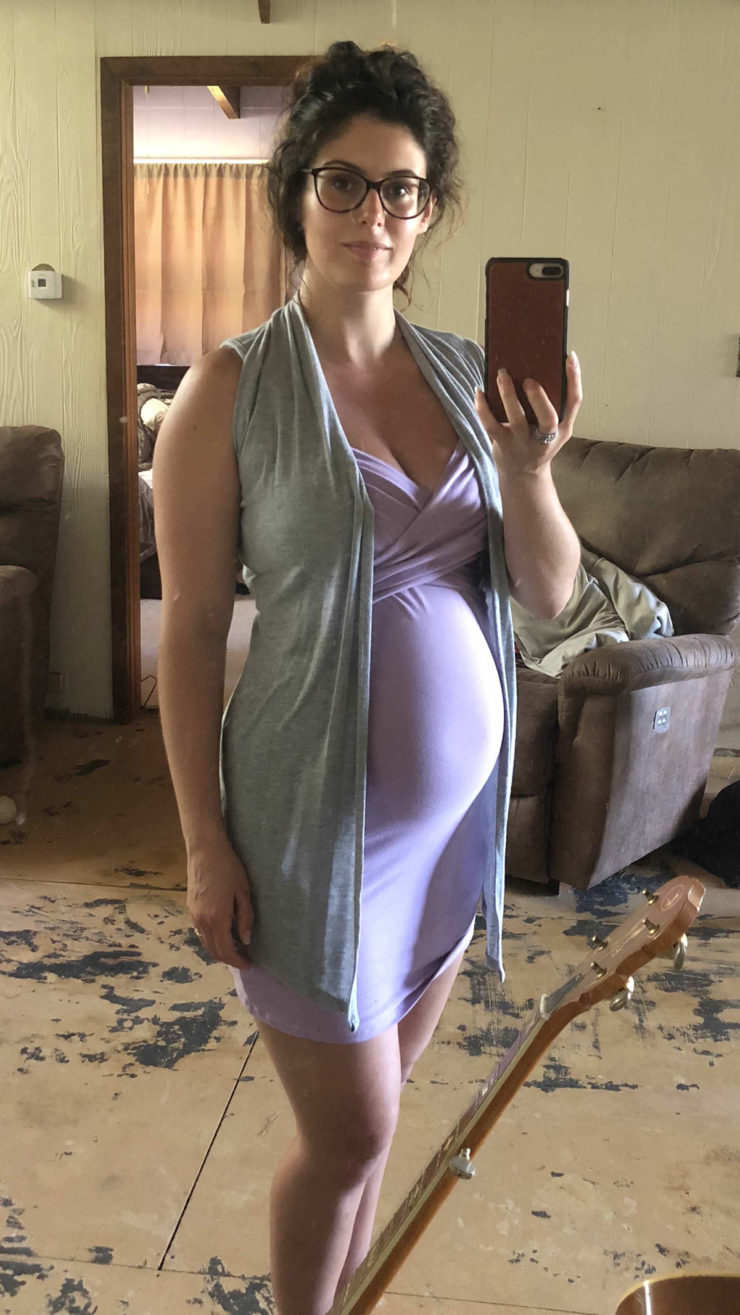 25 Weeks Pregnant The Maternity Gallery